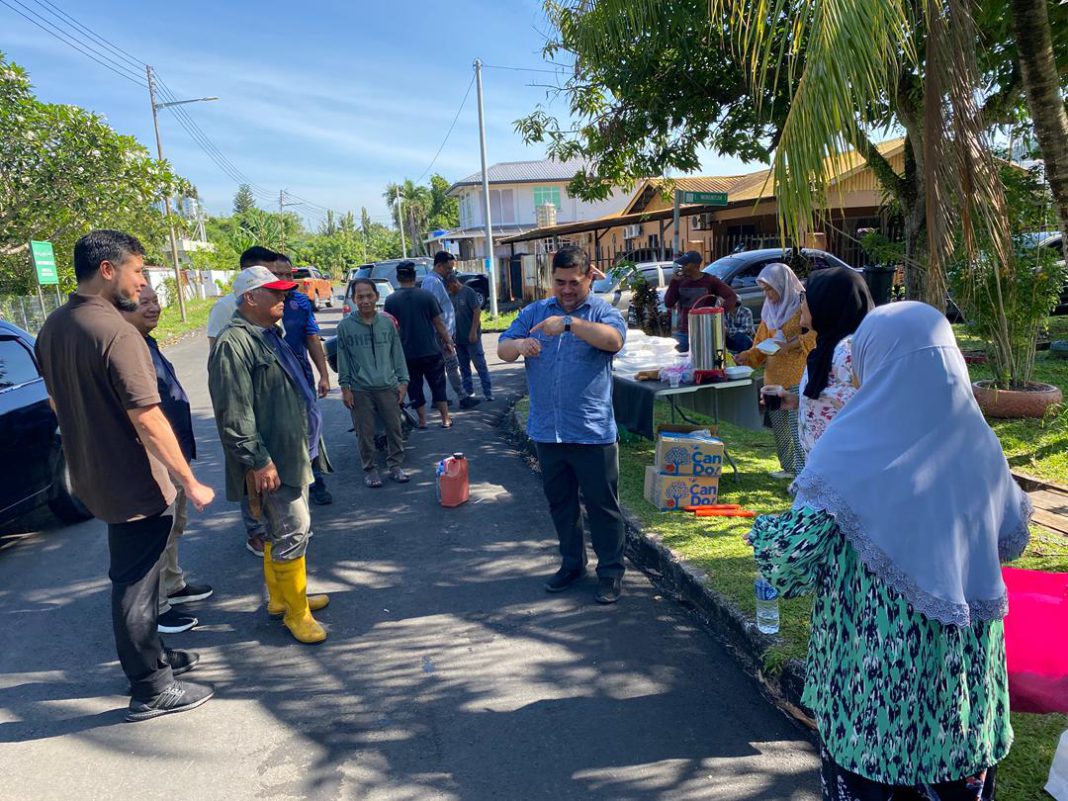 Gotong royong perkukuh ukhuwah dan kebersihan Putatan — Shahelmey | Sabah Media